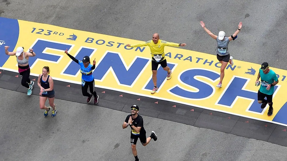 How to Train for a Marathon: Complete Guide for Beginners & Advanced ...